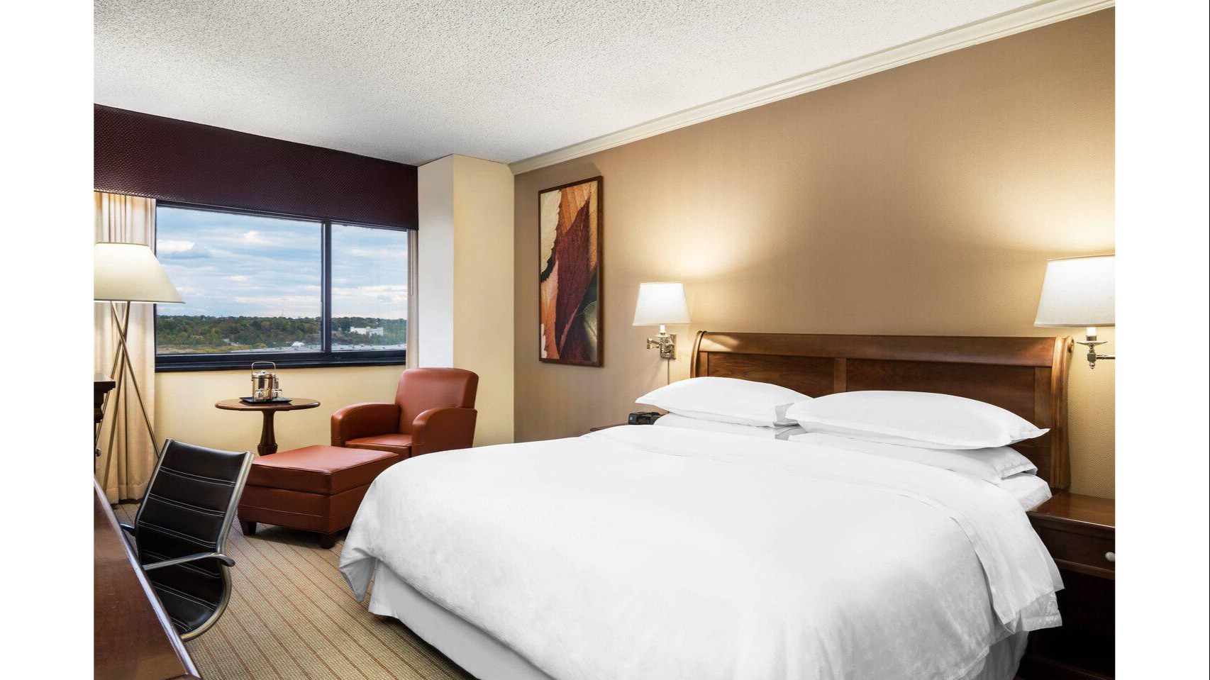 Sheraton Edison - Edison, NJ 08837