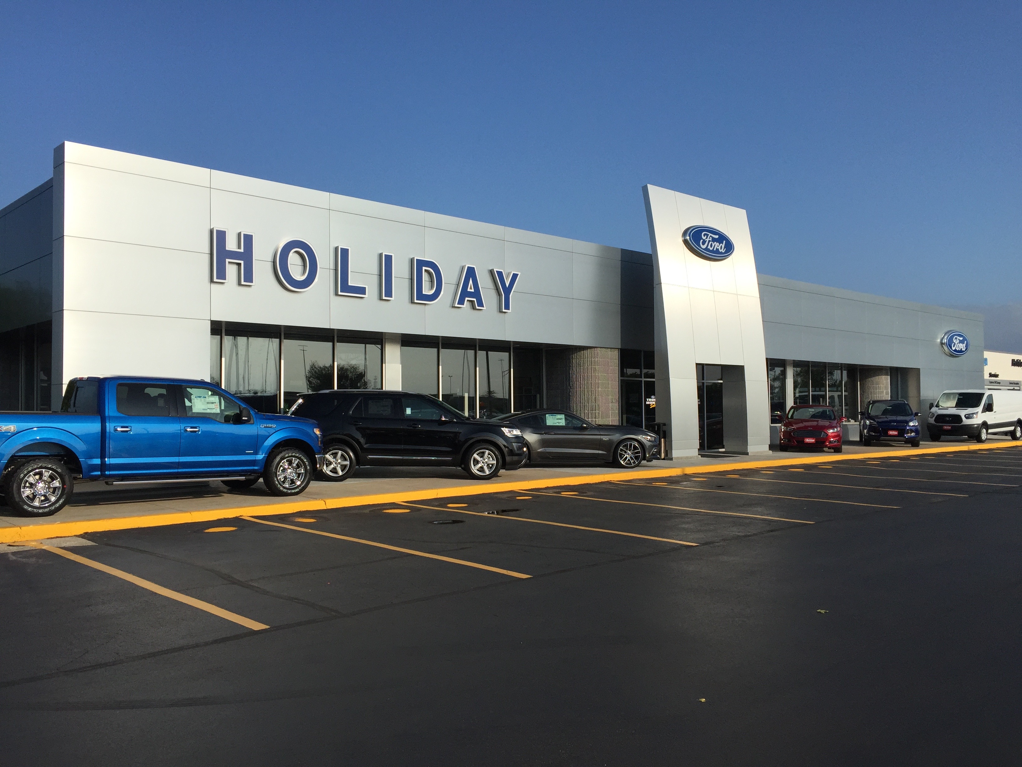 Holiday Ford - Fond Du Lac, WI 54937