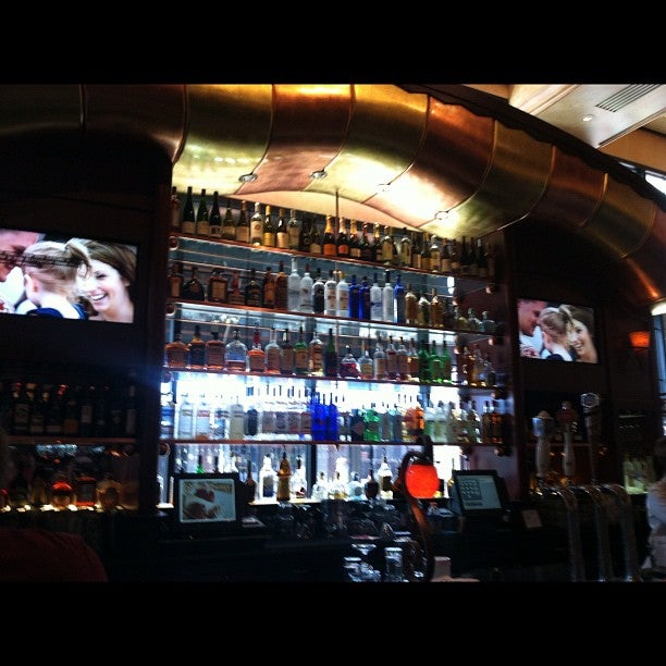 The Cheesecake Factory - West Hartford, CT 06107