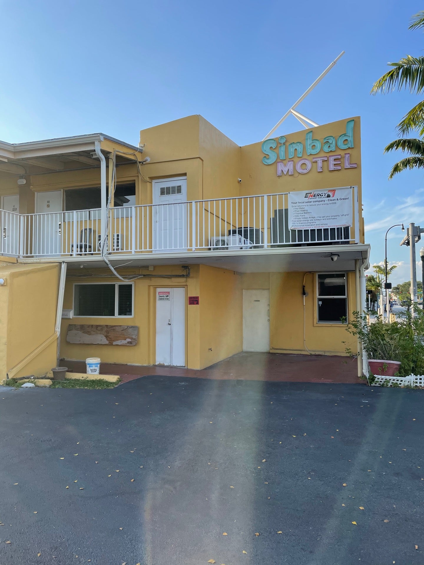 Sinbad Motel - Miami, FL 33137