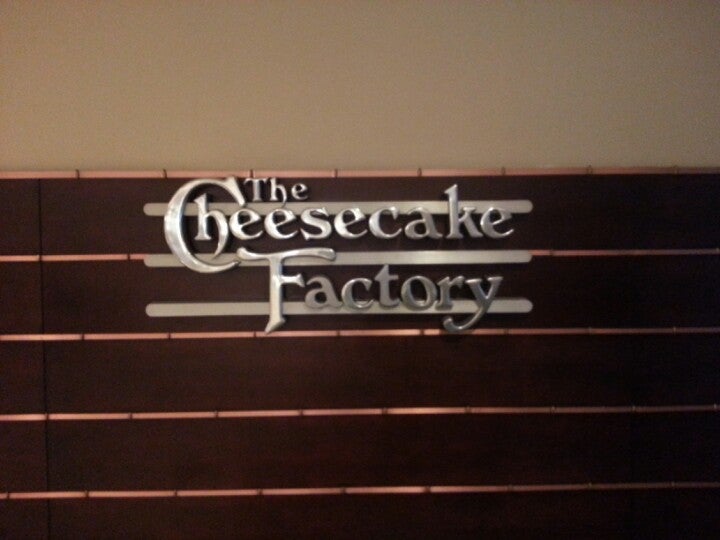 The Cheesecake Factory - Chicago, IL 60611