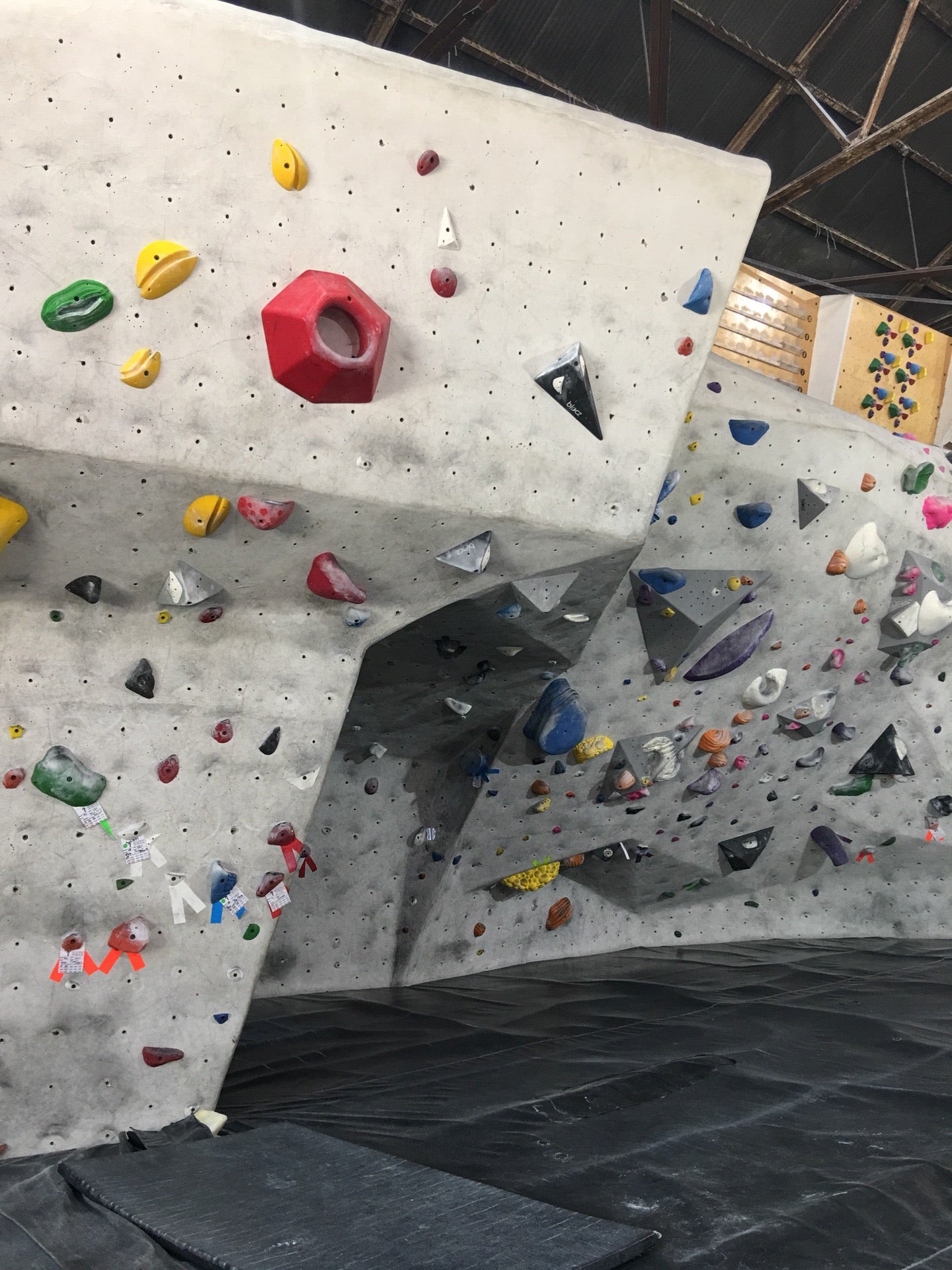 The Stronghold Climbing Gym - Los Angeles, CA 90031