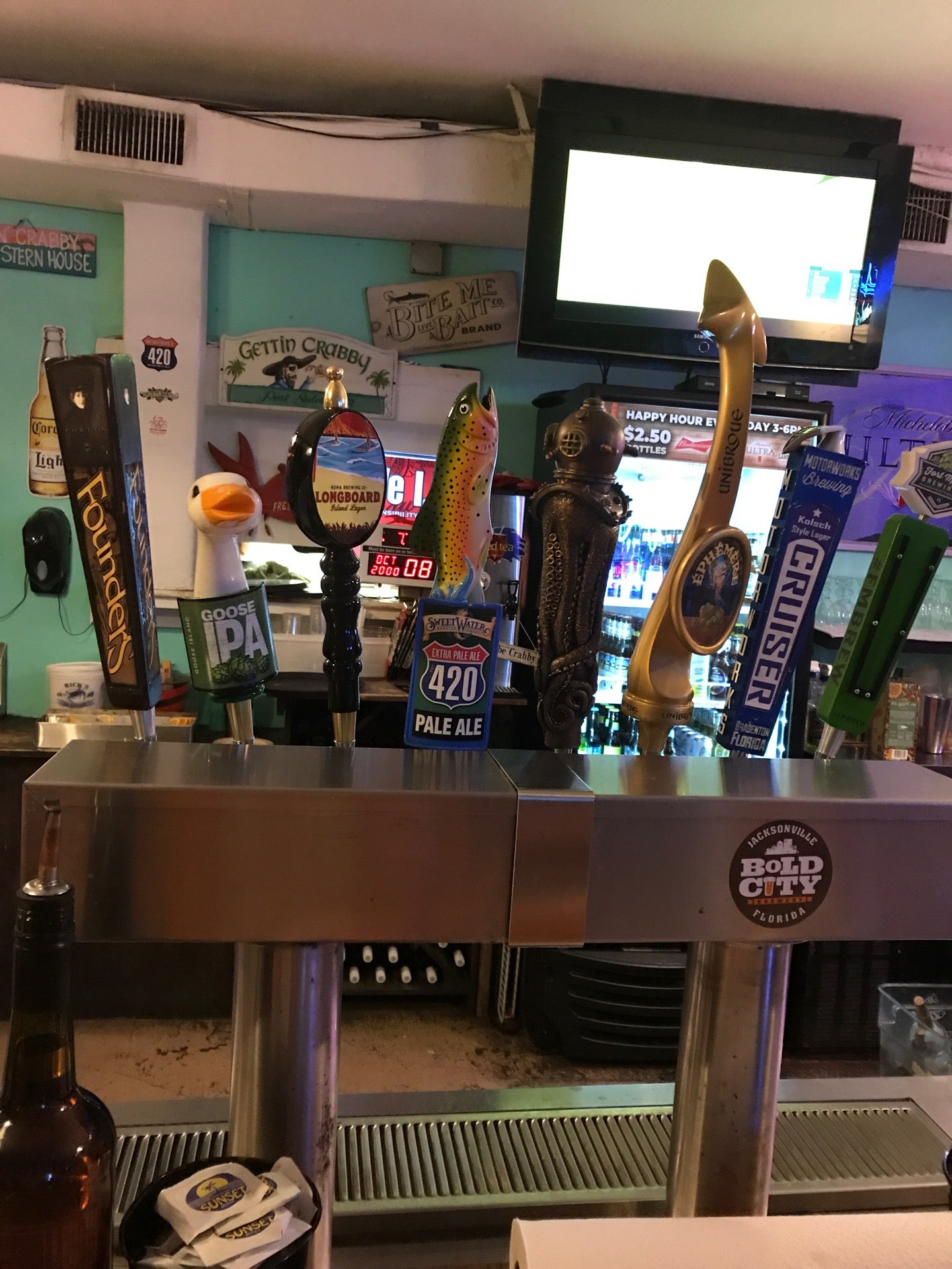 Gettin Crabby at the Stern House - Stuart, FL 34997